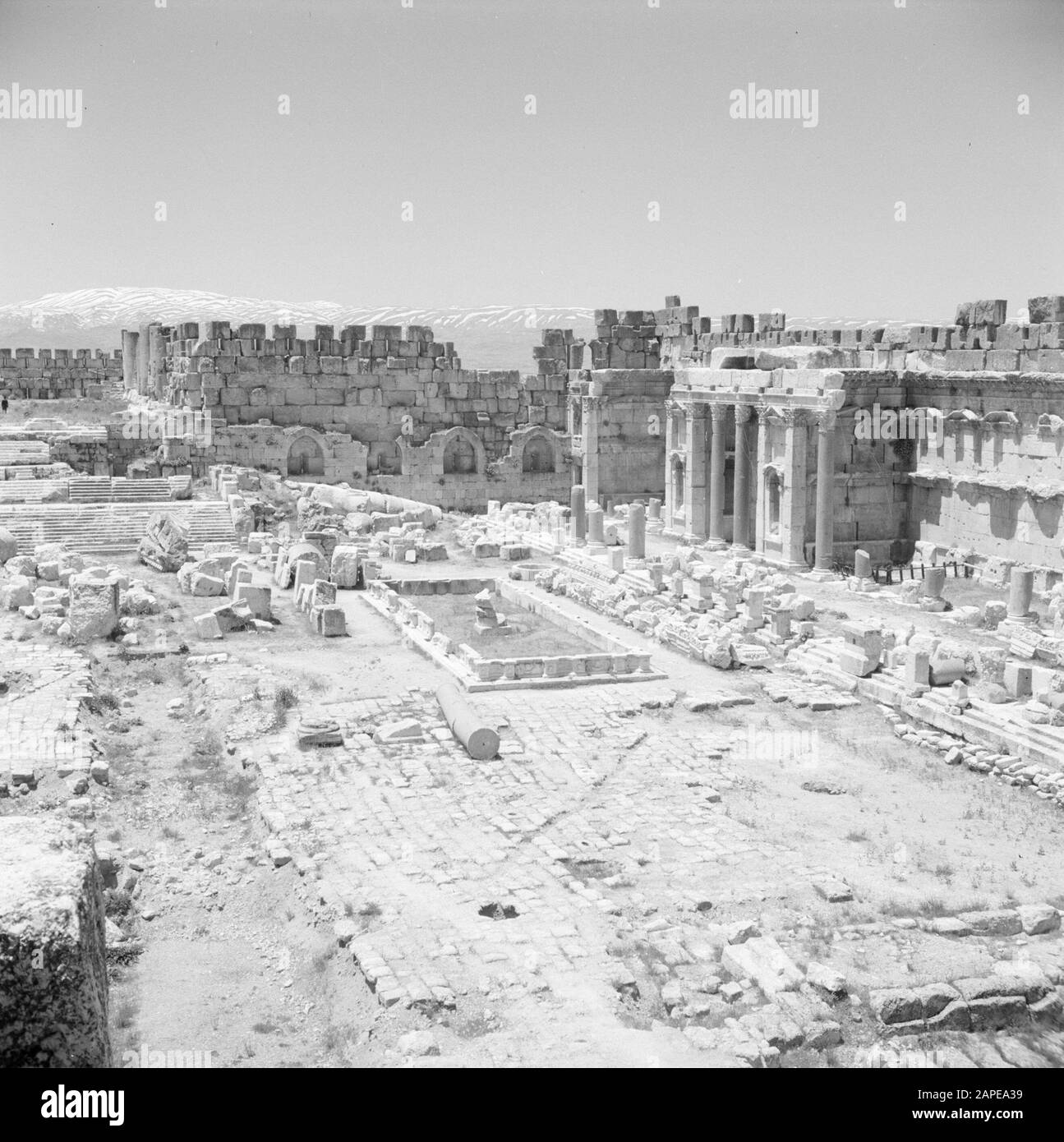 Arabic ruins Black and White Stock Photos & Images - Alamy