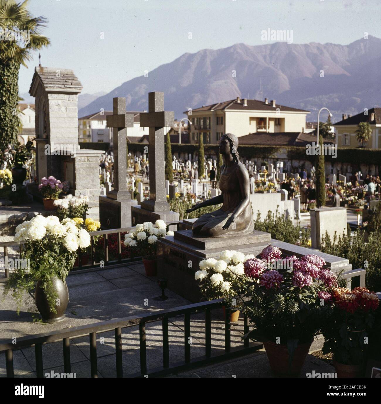 Living in Ascona Description: Cemetery in Ascona Date: 1968 Location ...