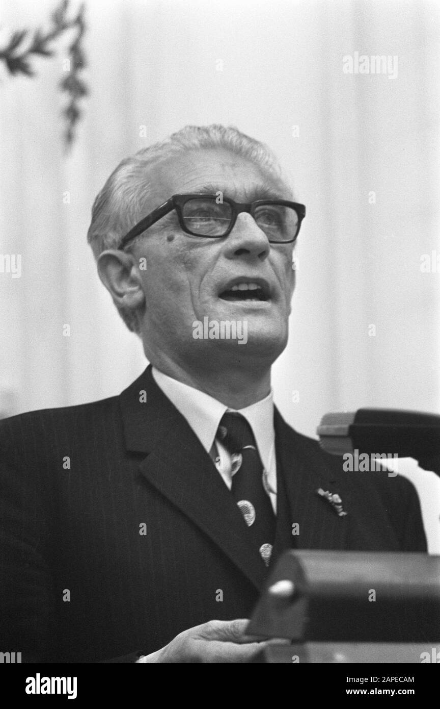 24 october 1972 Black and White Stock Photos & Images - Alamy