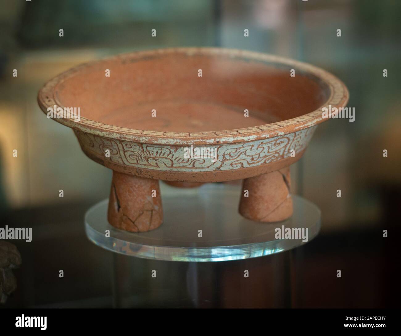 Mayan plate hi-res stock photography and images - Alamy