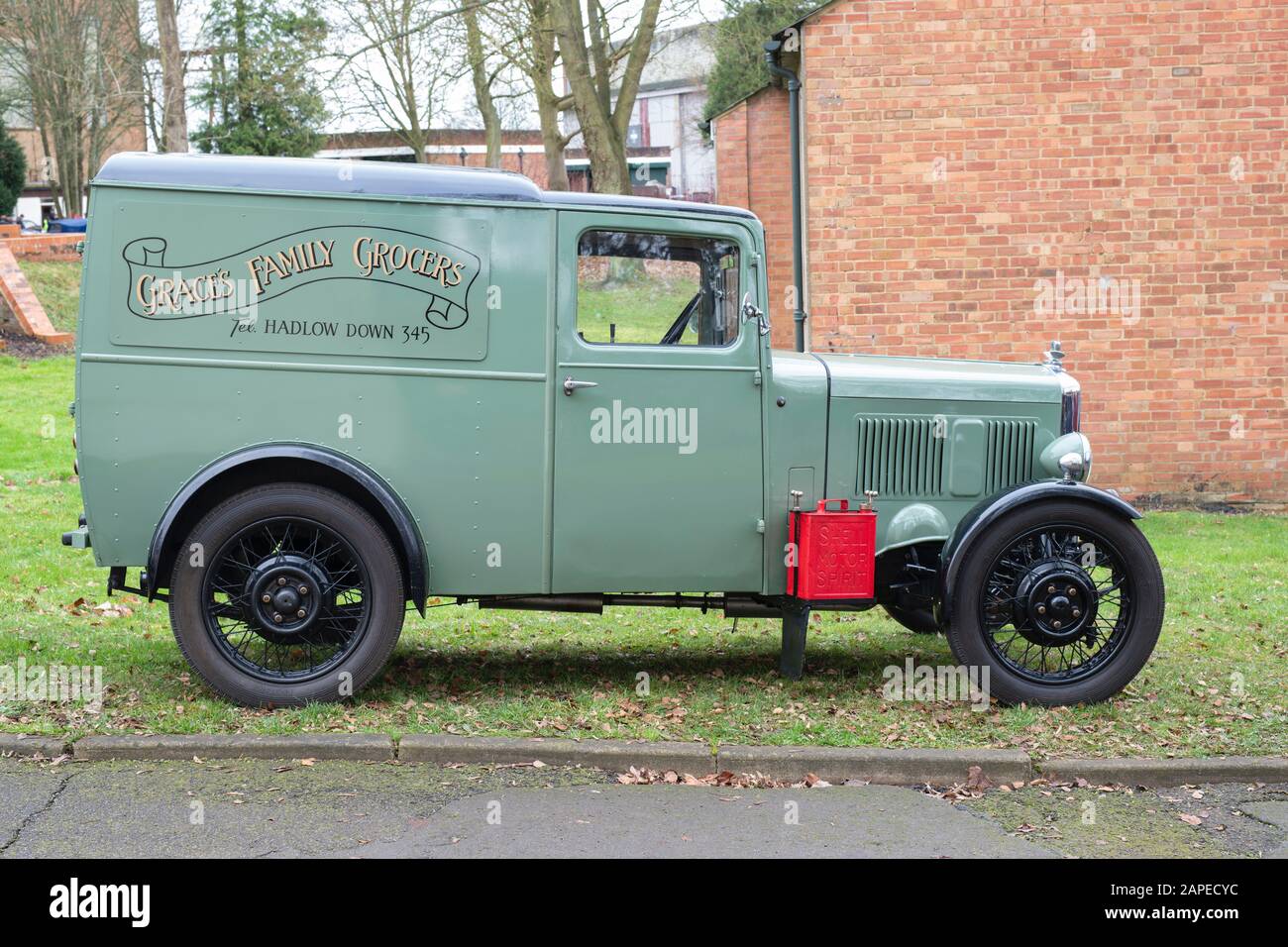 Morris vans van hi-res stock photography and images - Alamy