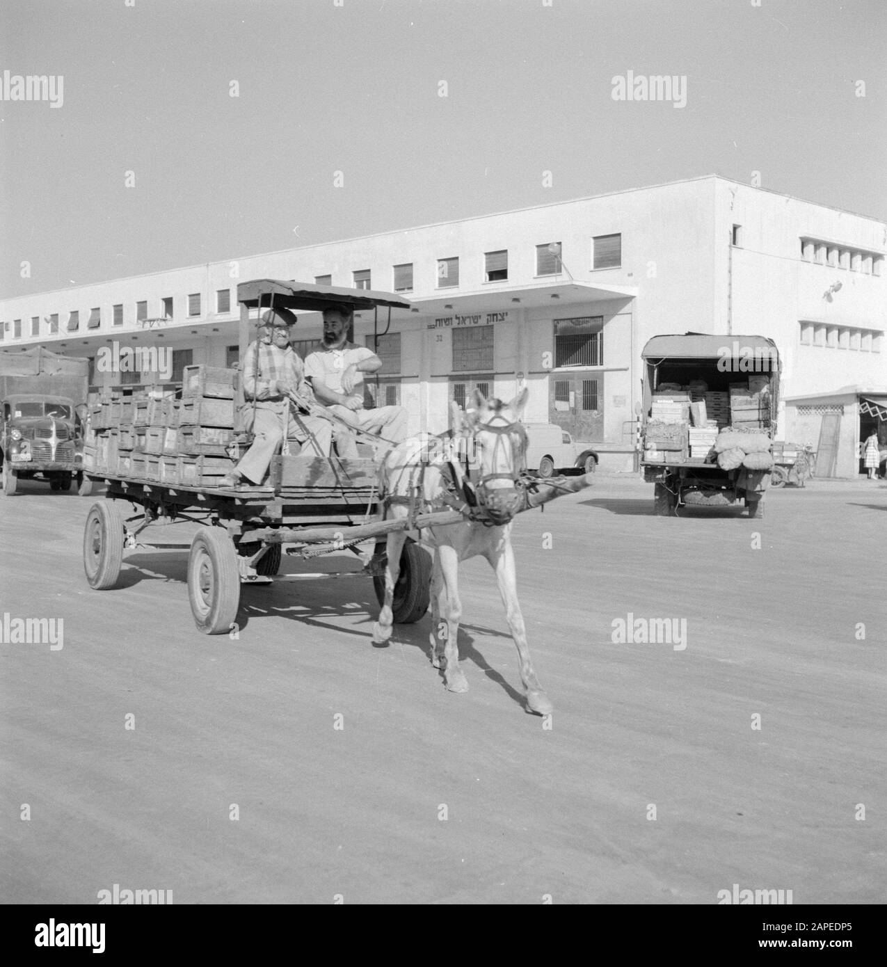 Carriers Wagon High Resolution Stock Photography and Images - Alamy