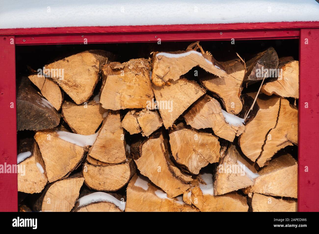 Covered box hi-res stock photography and images - Alamy