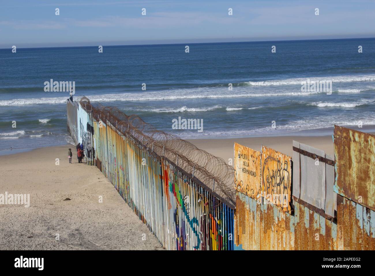 Tijuana border mexico family hi-res stock photography and images - Alamy