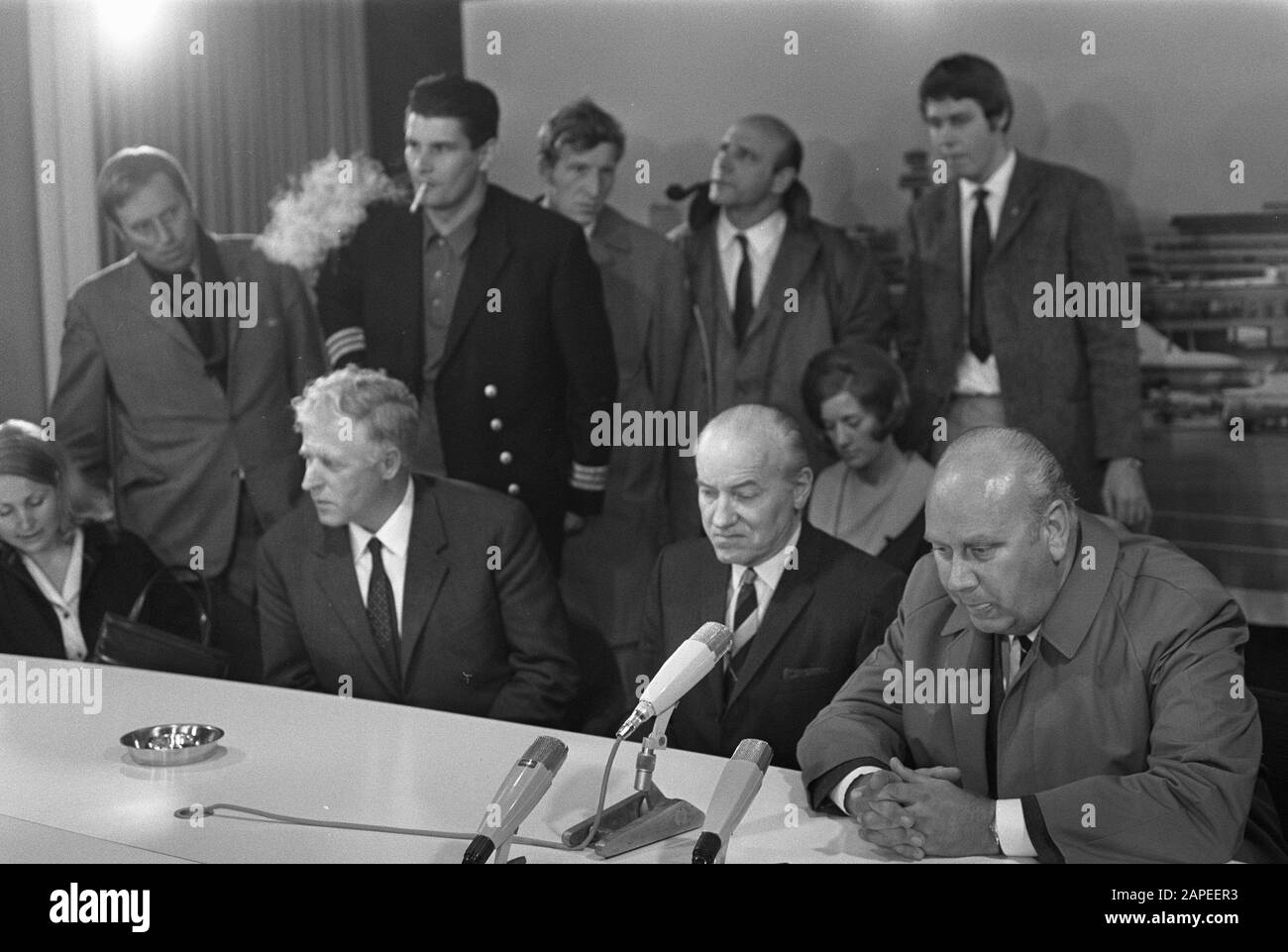 Crew members of Shell supertanker Marpessa, who sank at Dakar, arrived ...