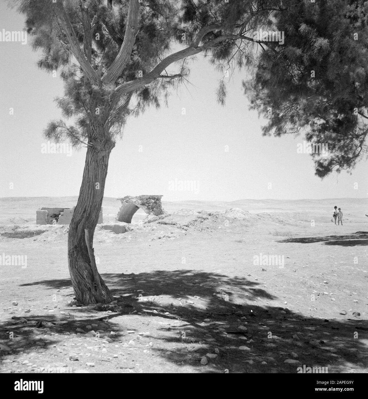 Edge archeology Black and White Stock Photos & Images - Alamy