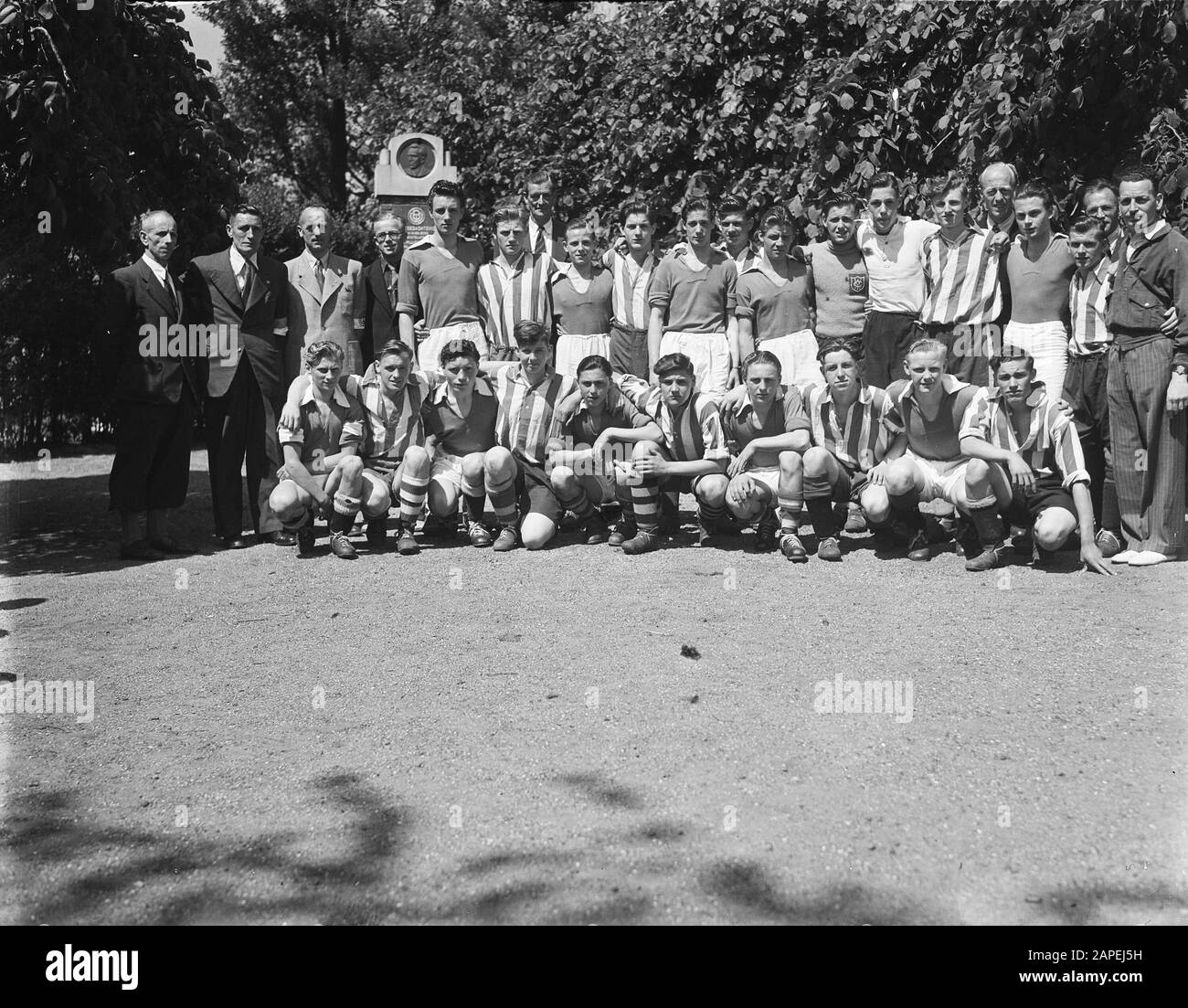 Haarlem football team hi-res stock photography and images - Alamy