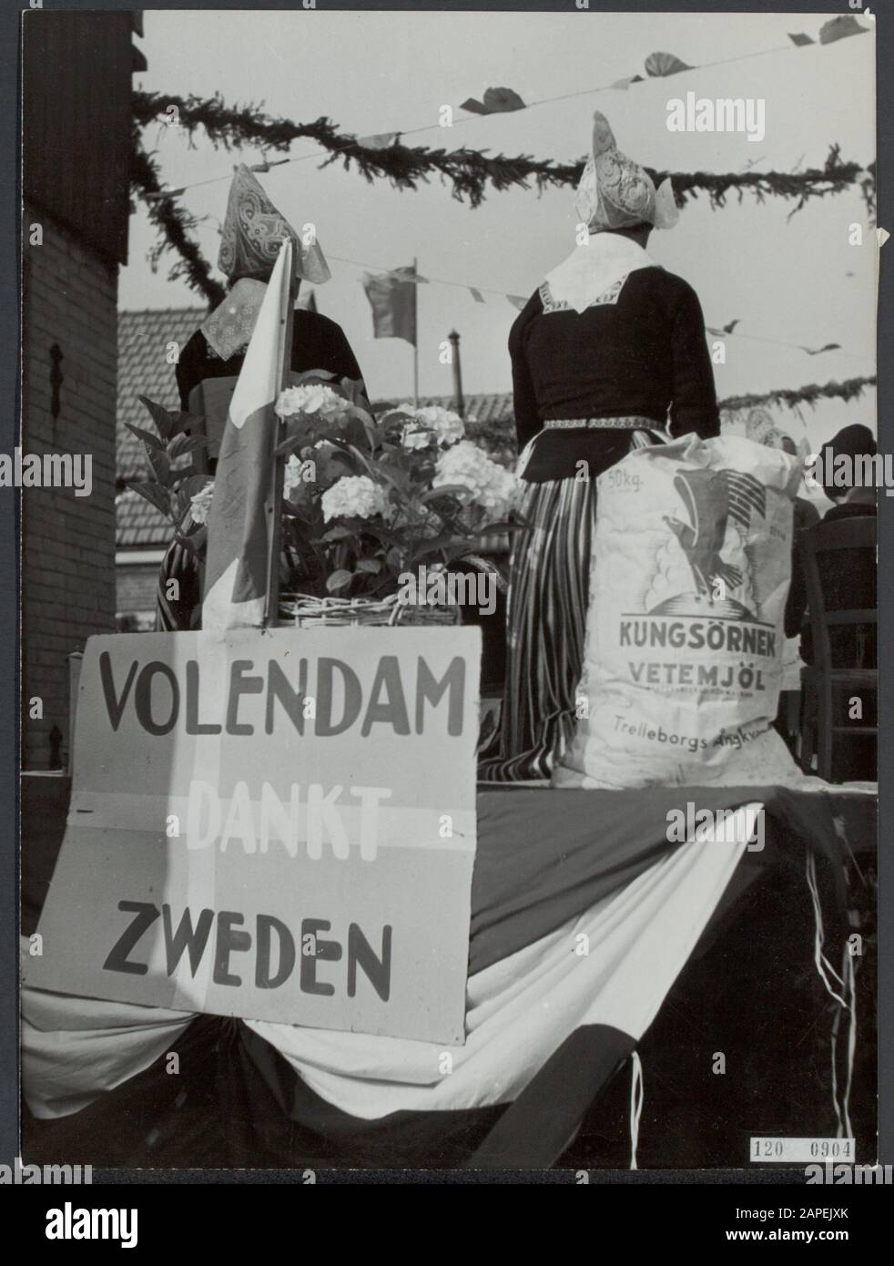 Sweden war red cross hi-res stock photography and images - Alamy