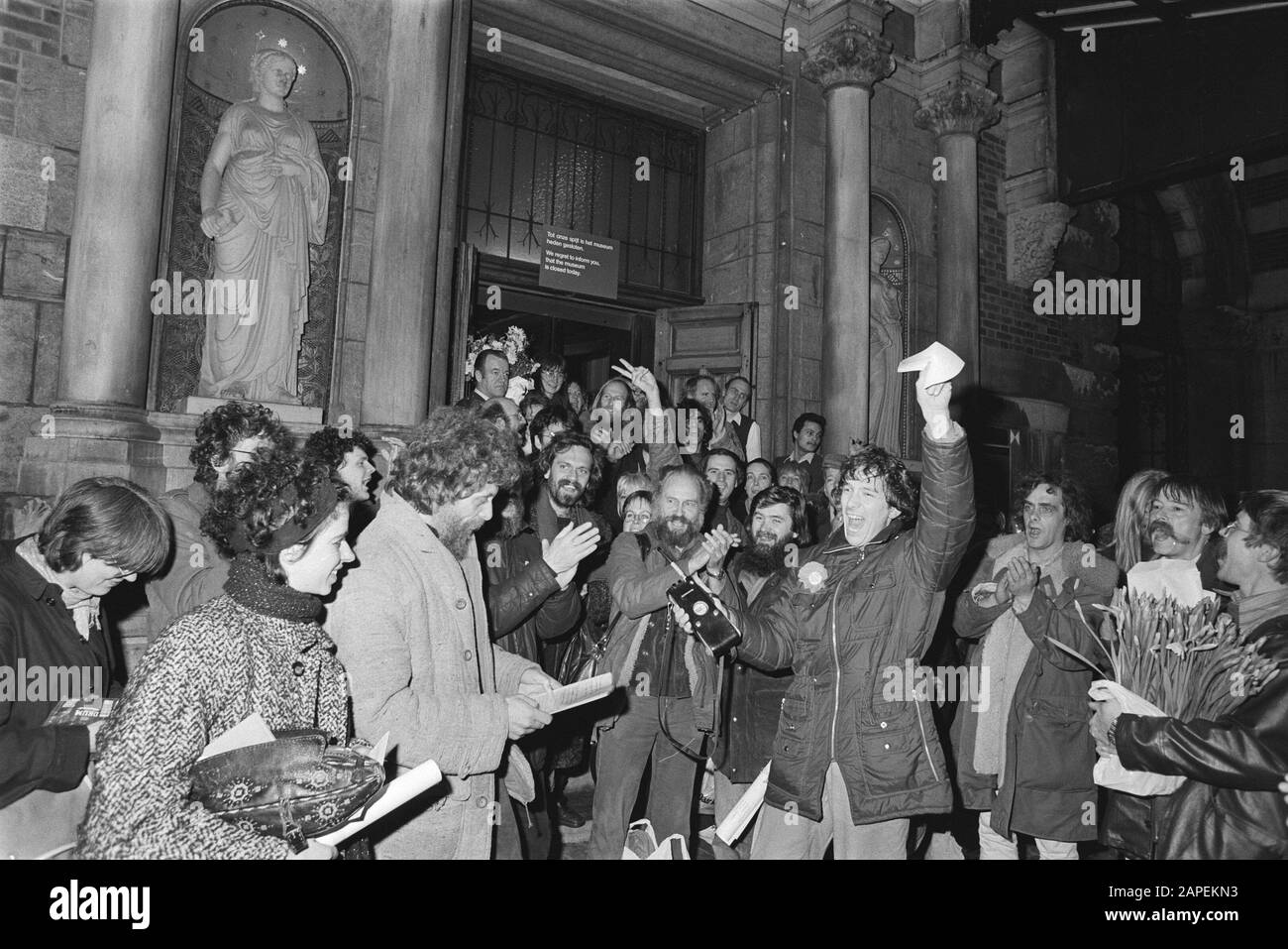 The night watch rijksmuseum museum Black and White Stock Photos ...