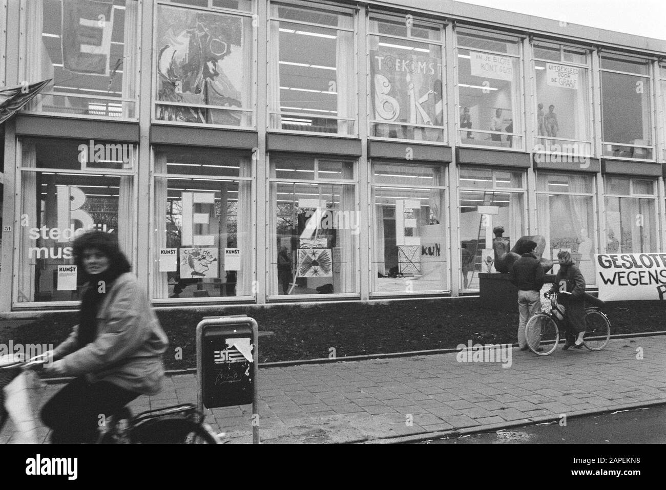 Occupation Rijks' and Stedelijk Museum in Amsterdam Description ...
