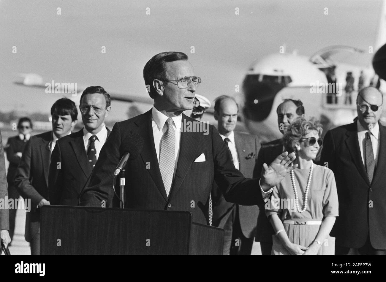Visit Vice President Bush of the US; Vice President Bush during speech ...