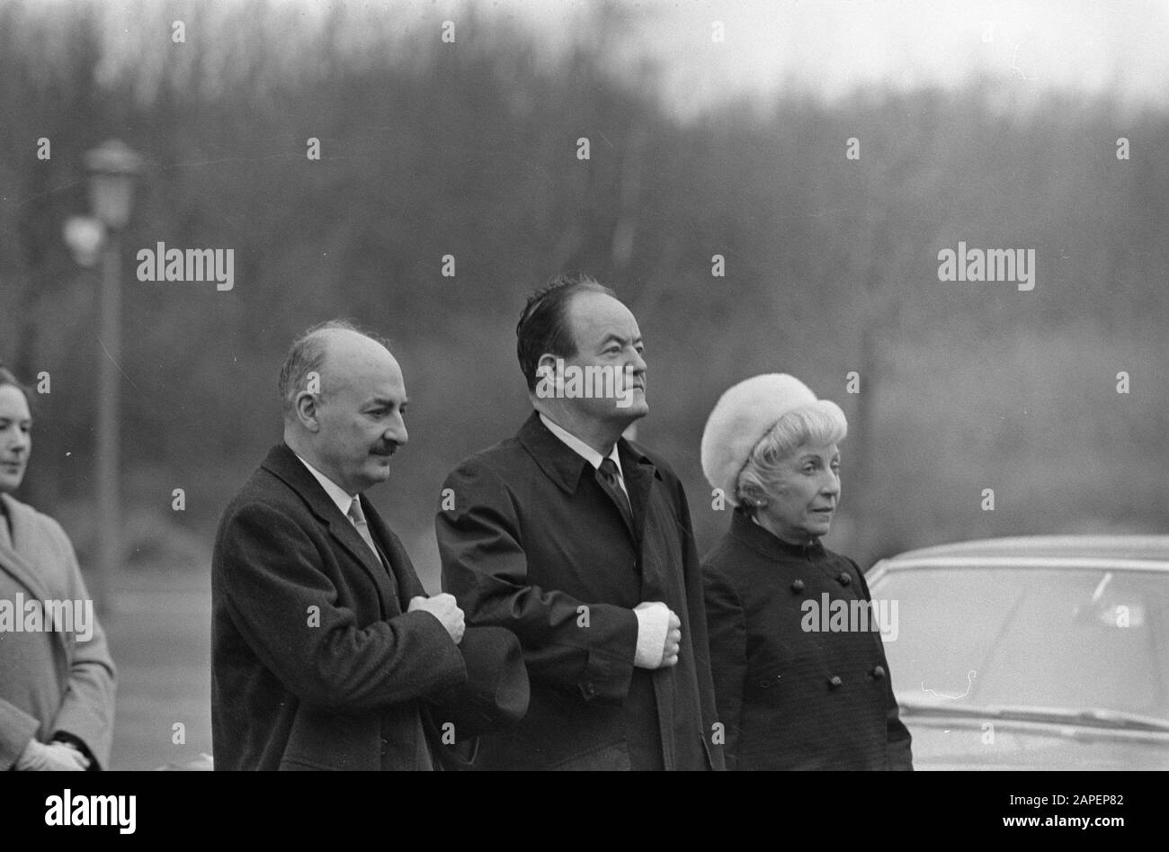 Visit vice president Humphrey, arrival at Huis ten Bosch, v.l.n.r ...
