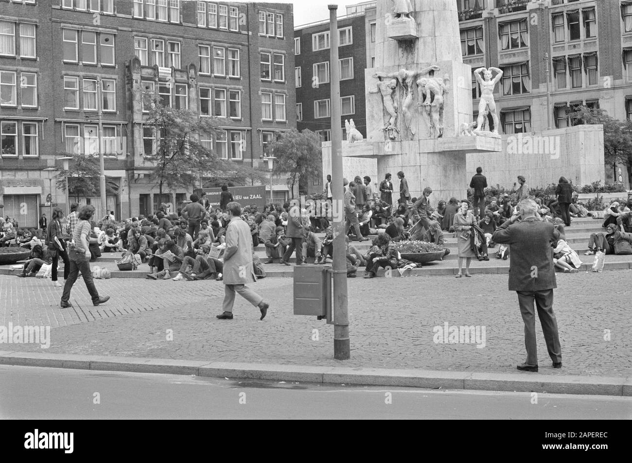 Crowd tourists visiting Black and White Stock Photos & Images - Alamy