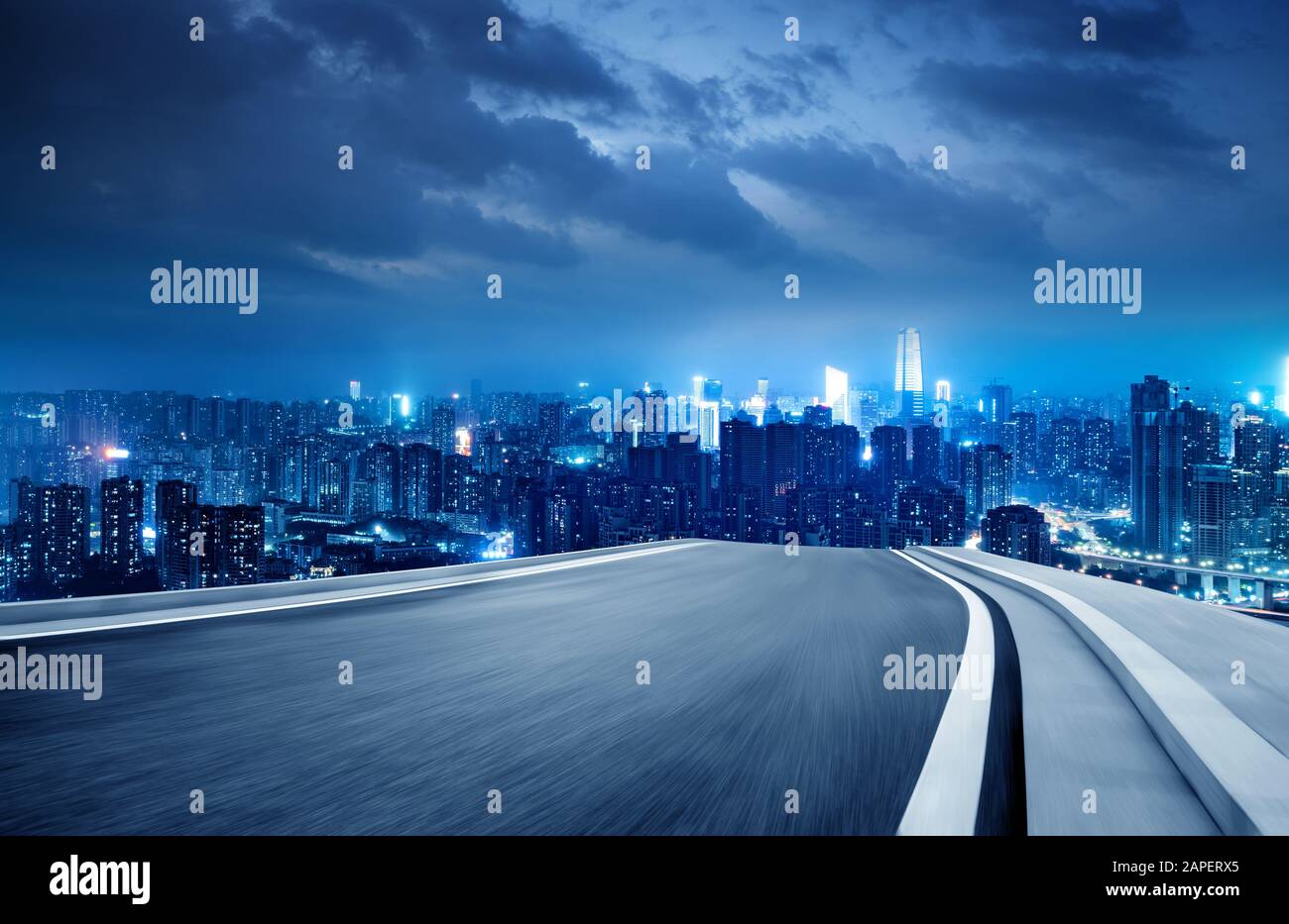 Modern asphalt highway leading hi-res stock photography and images - Alamy
