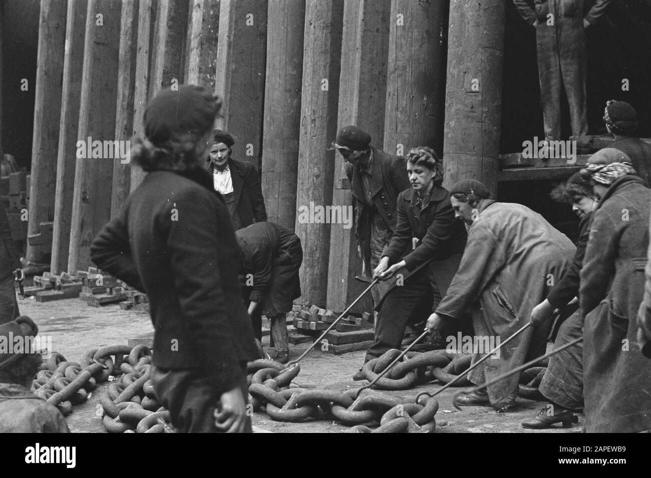 Merchant ship crew women hi-res stock photography and images - Alamy