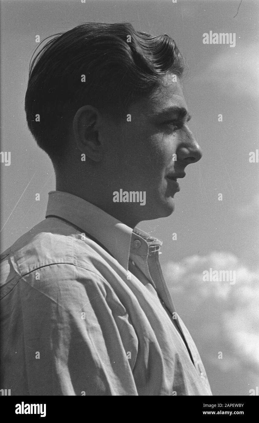 Merchant sailor hi-res stock photography and images - Alamy