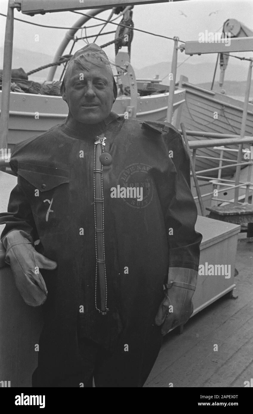 MN [Merchant Navy]/Anefo London series Description: Caption: This Dutch ...