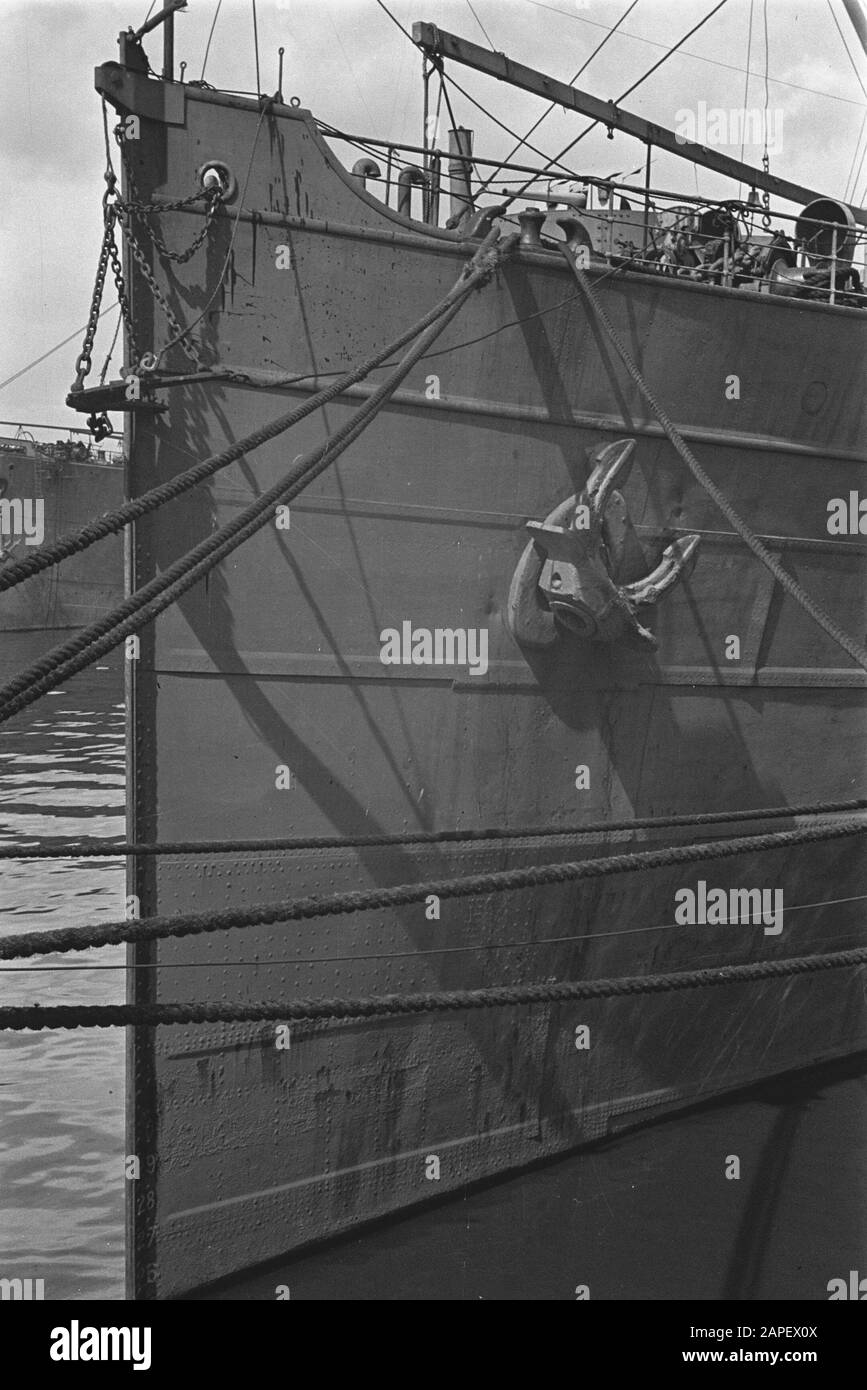 Merchant ships britain hi-res stock photography and images - Alamy