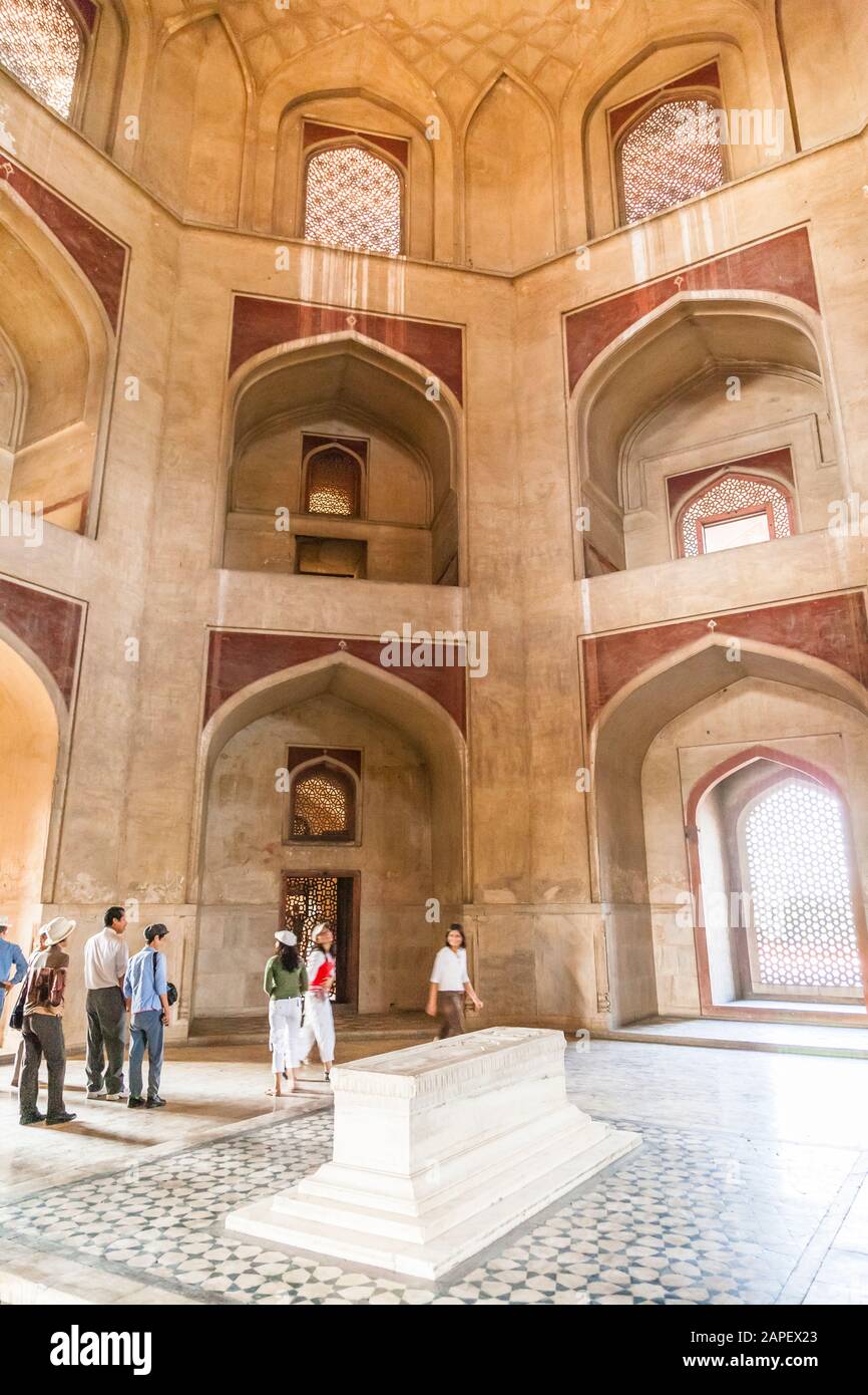 Humayun tomb interior hi-res stock photography and images - Alamy