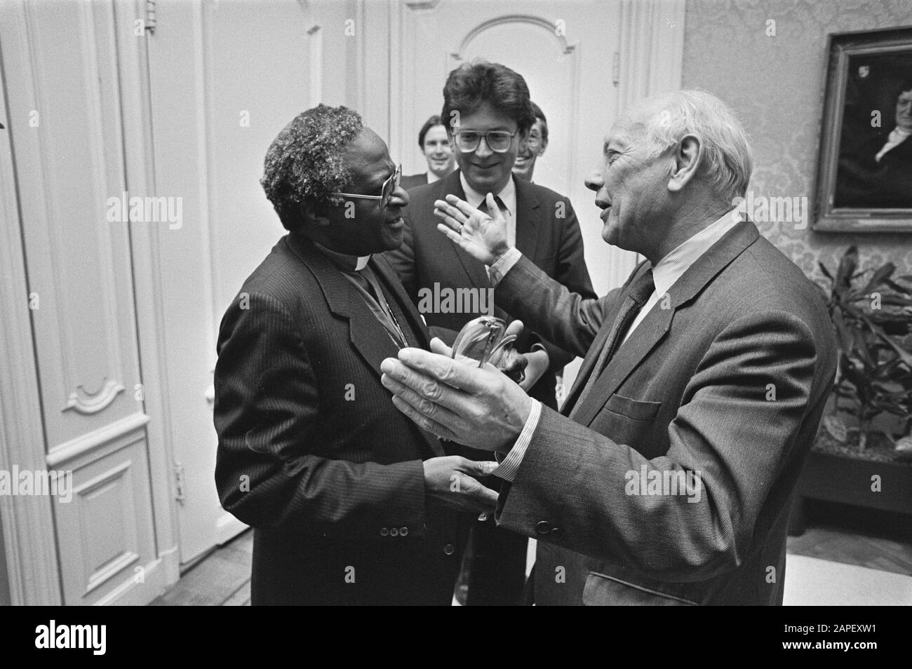 Middle wallage hi-res stock photography and images - Alamy