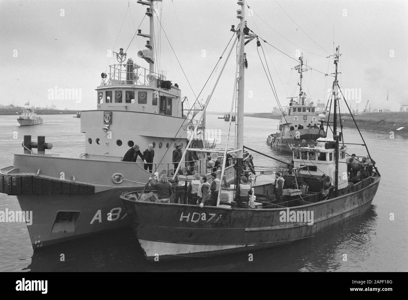 Fishing vessels ijmuiden Black and White Stock Photos & Images - Alamy