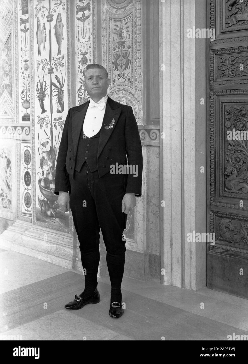 Vatican rome italy pope Black and White Stock Photos & Images - Alamy