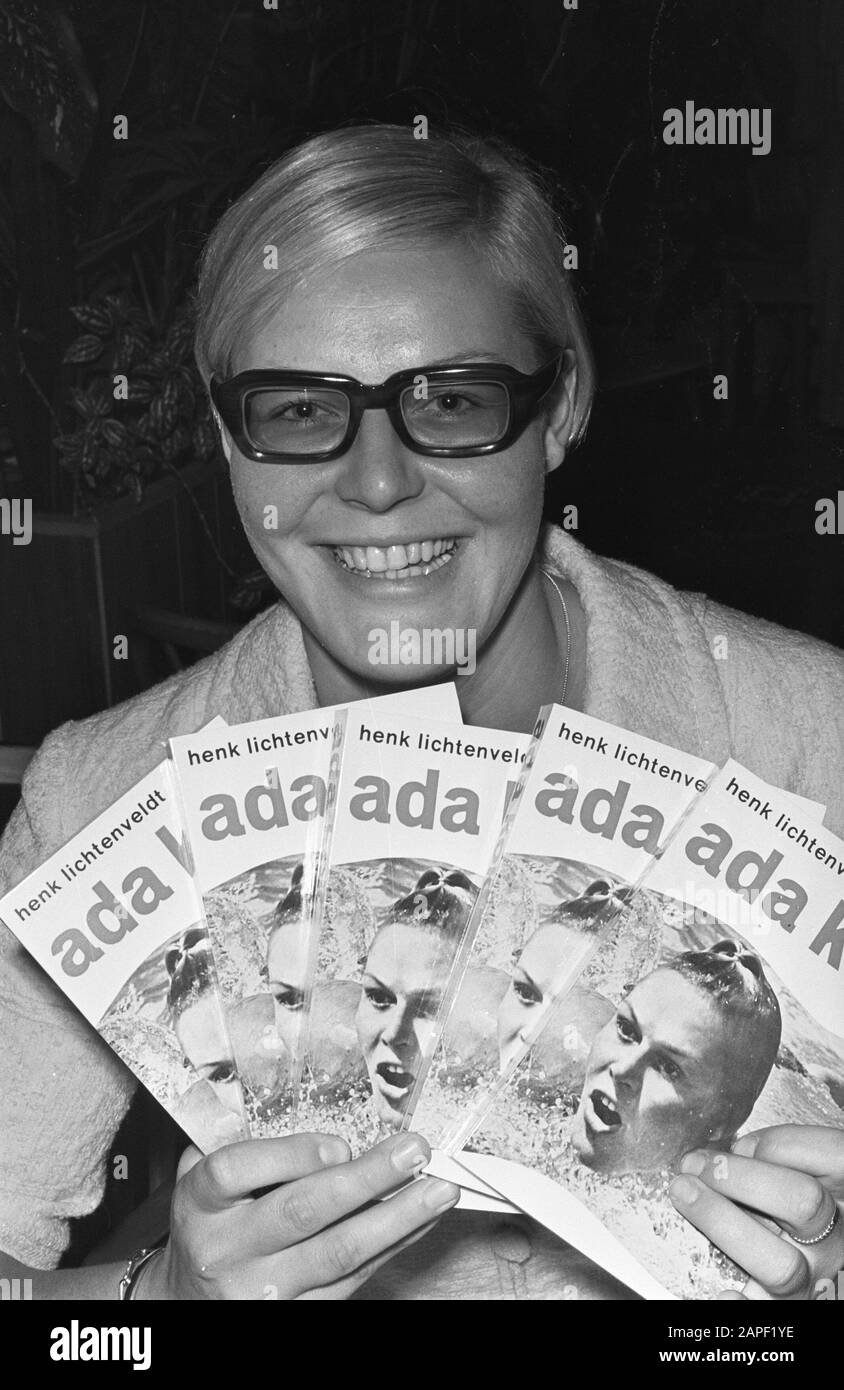 Henk lichtenveldt baptized ada kok hi-res stock photography and images ...