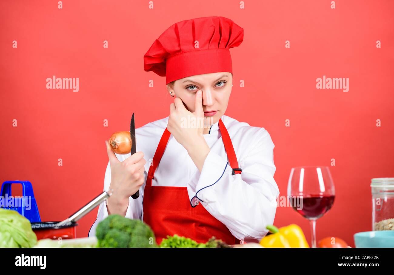 Chop onion cry hi-res stock photography and images - Alamy