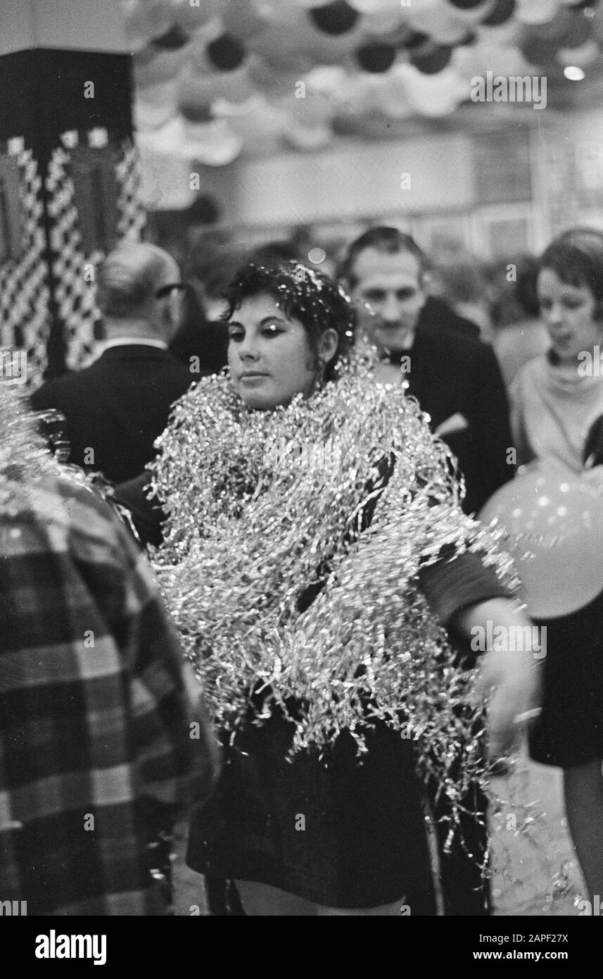 Shrouded woman Black and White Stock Photos & Images - Alamy