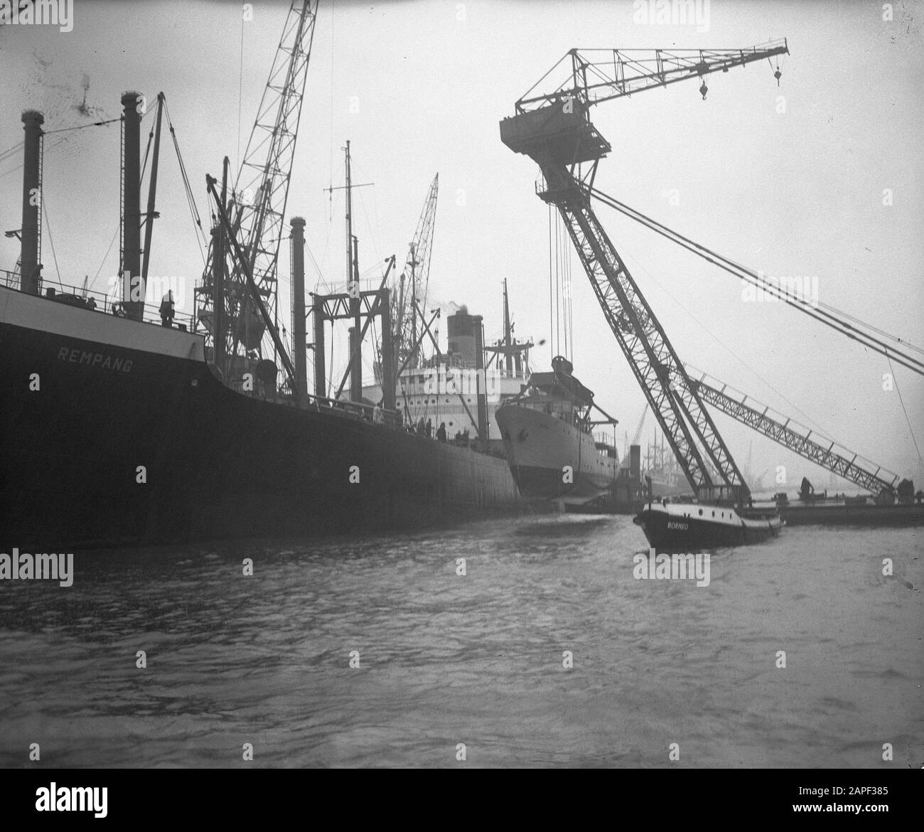 Amsterdam ship journey Black and White Stock Photos & Images - Alamy