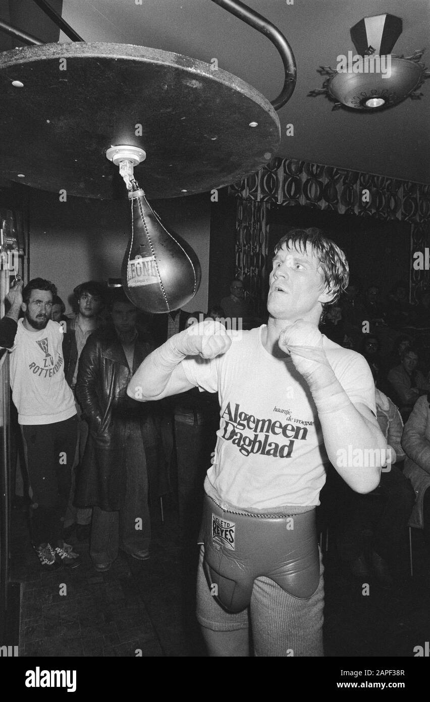 Boxing, training Rudi Koopmans in connection with fight o European ...
