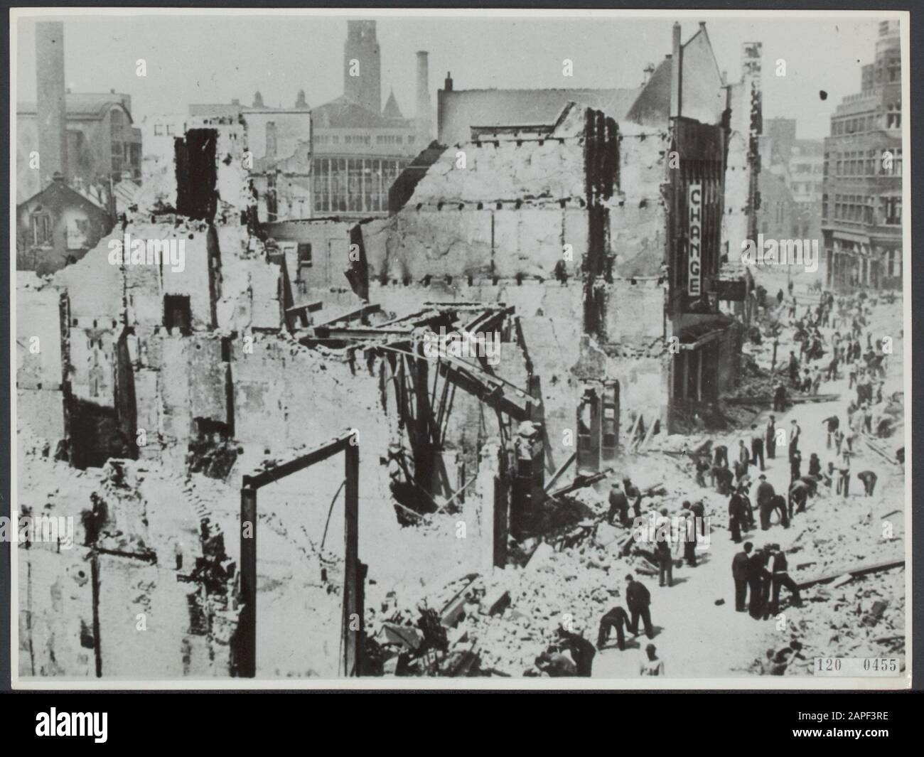 Bombardement Rotterdam Date: May 1940 Location: Rotterdam, Zuid-Holland ...