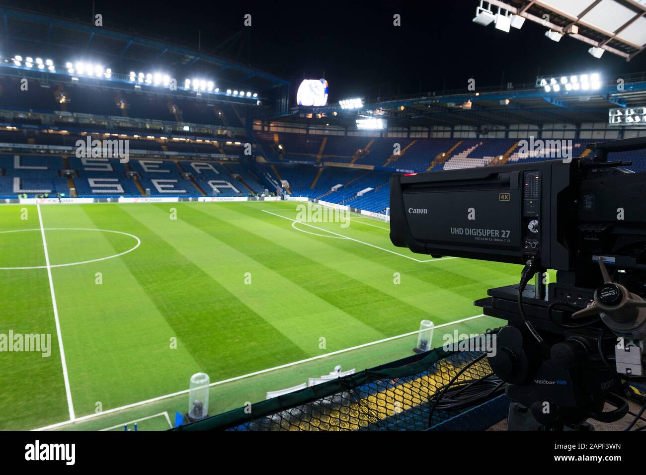 Premiership football tv hi-res stock photography and images - Alamy