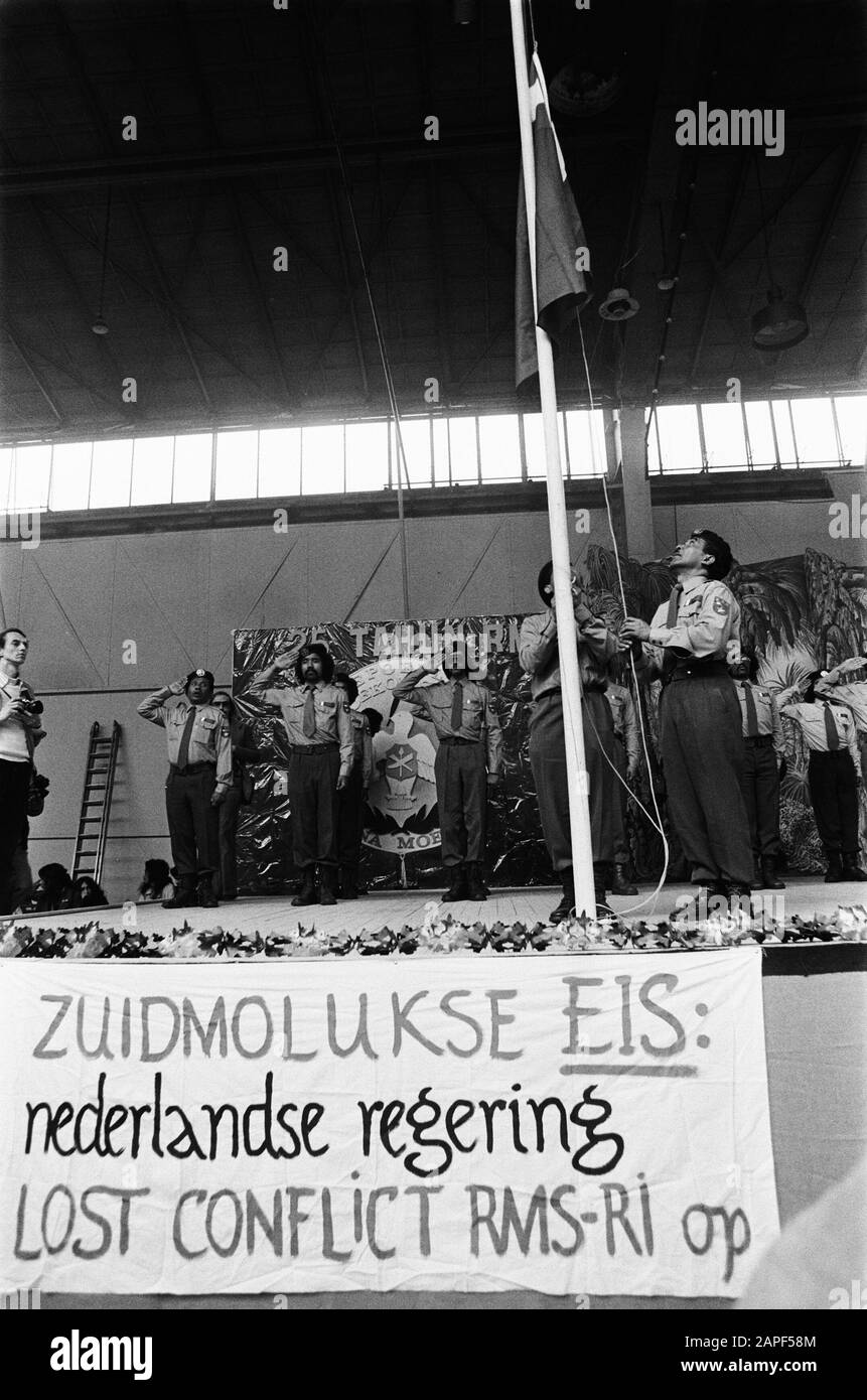 Supporters of ir. Johan Manusama celebrate the 25th anniversary of the ...