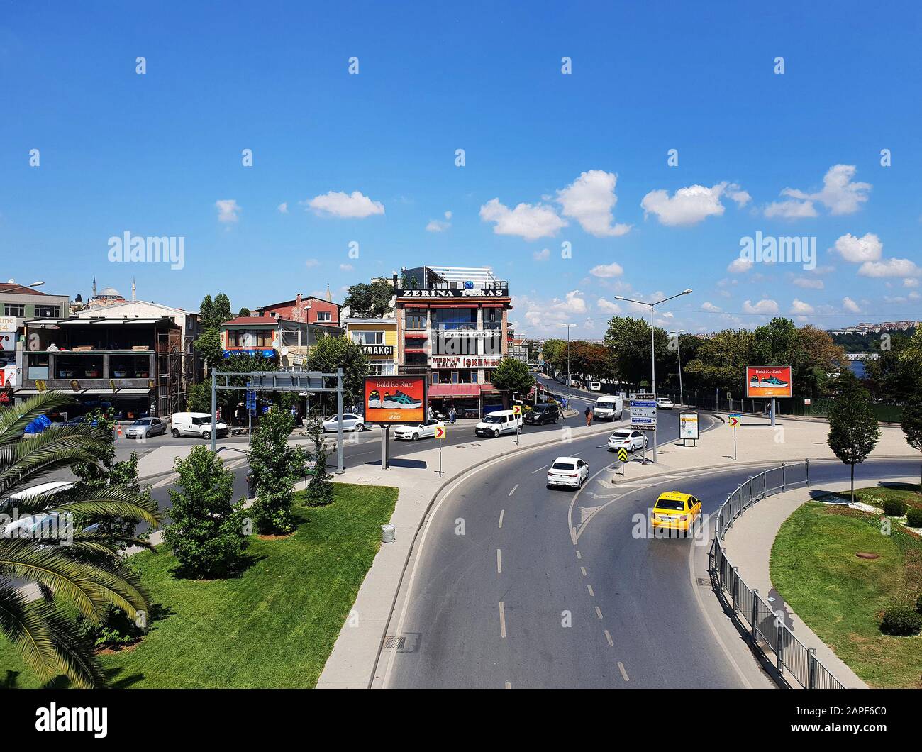 Street scene, Istanbul, Turkey Stock Photo - Alamy