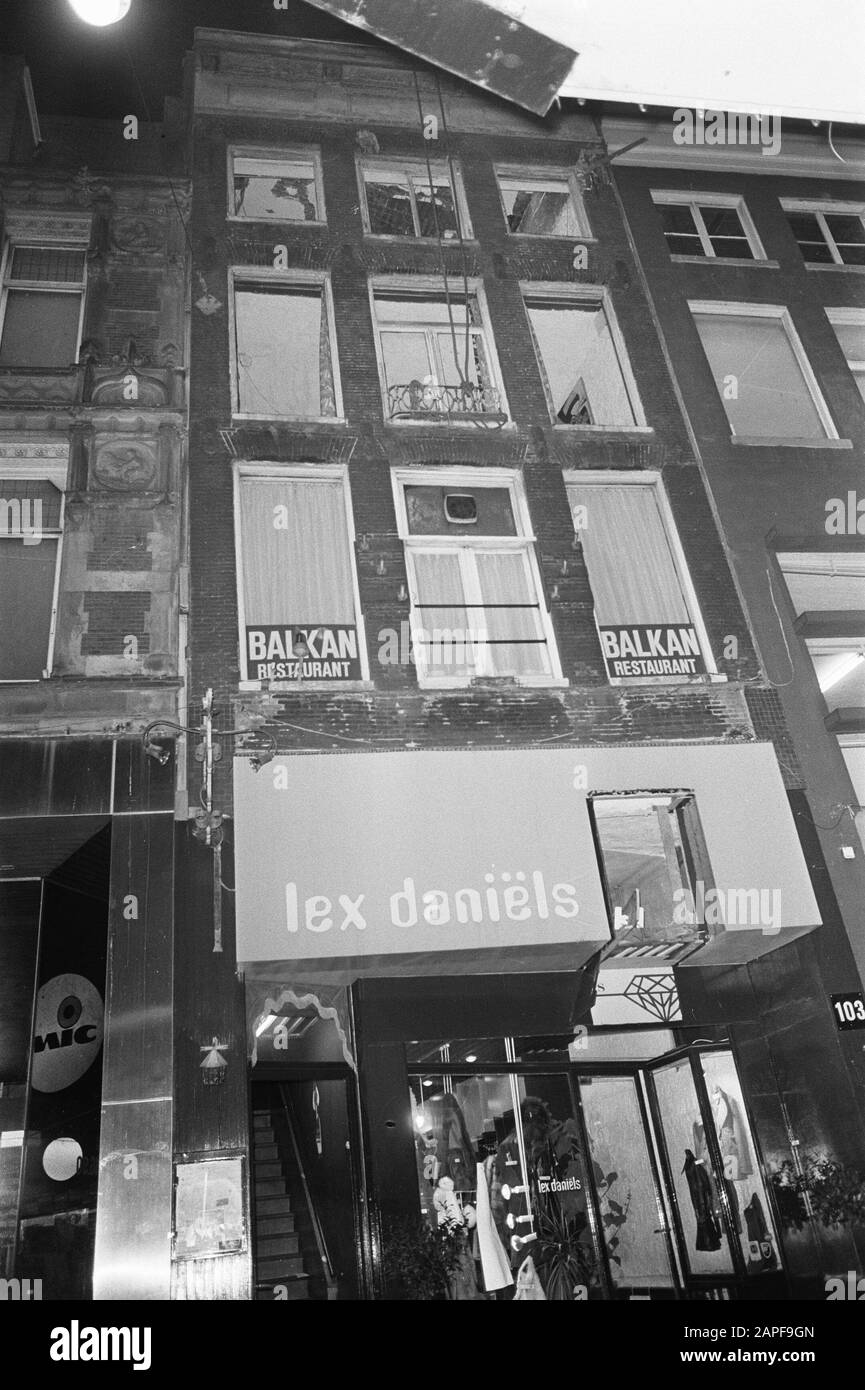 Holland house destroyed hi-res stock photography and images - Alamy