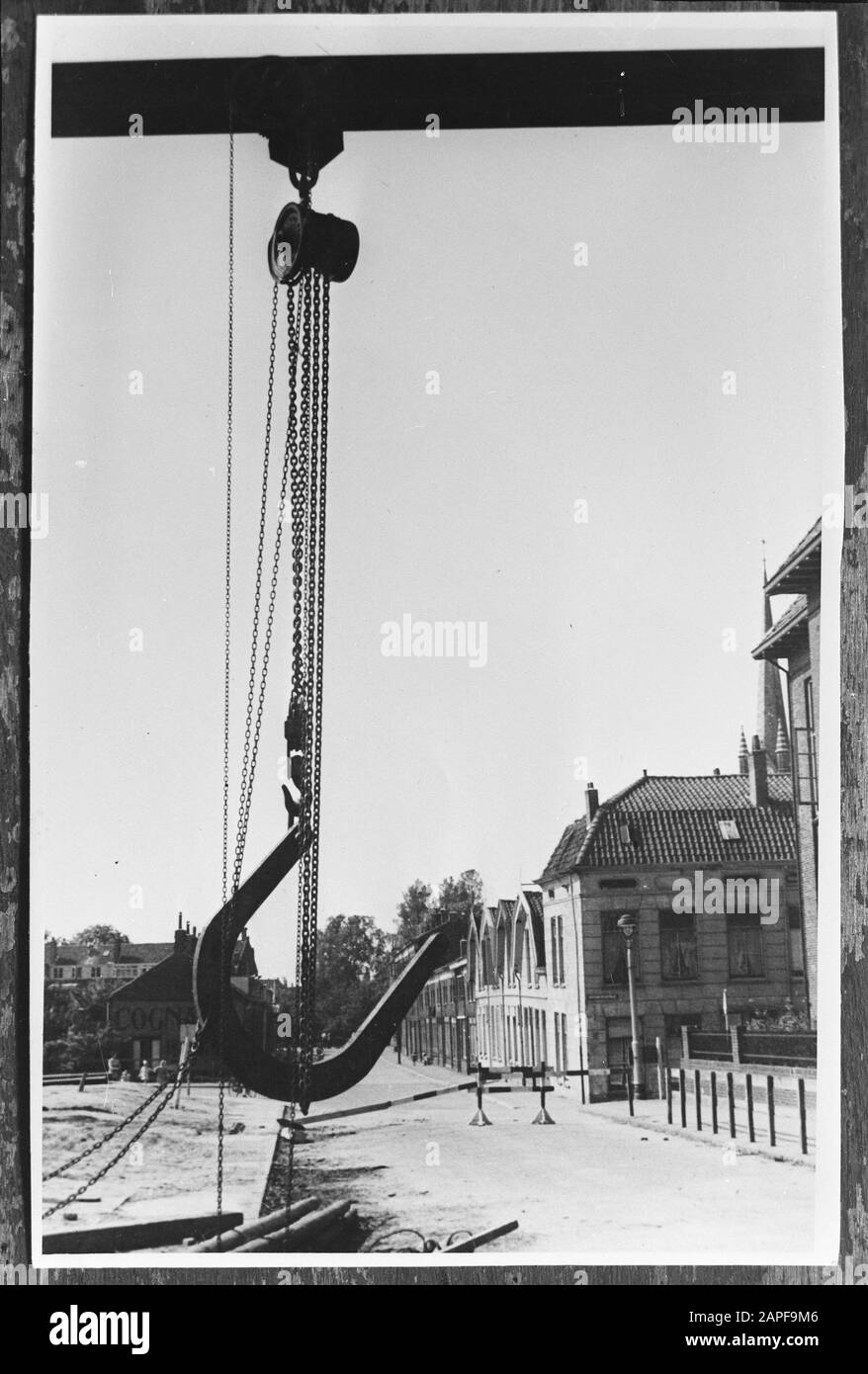 6.5x9 Hoist hook for sewer pipe. Fatal accident at Schiedam (monthly ...