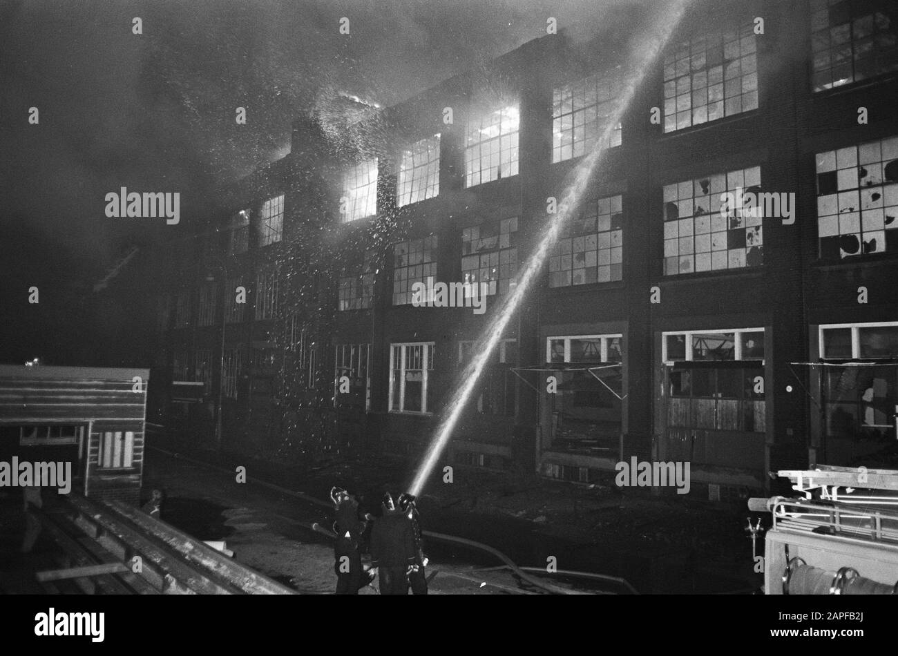 Fire in empty factory at the Valkenweg 4-10 Amsterdam-Noord ...