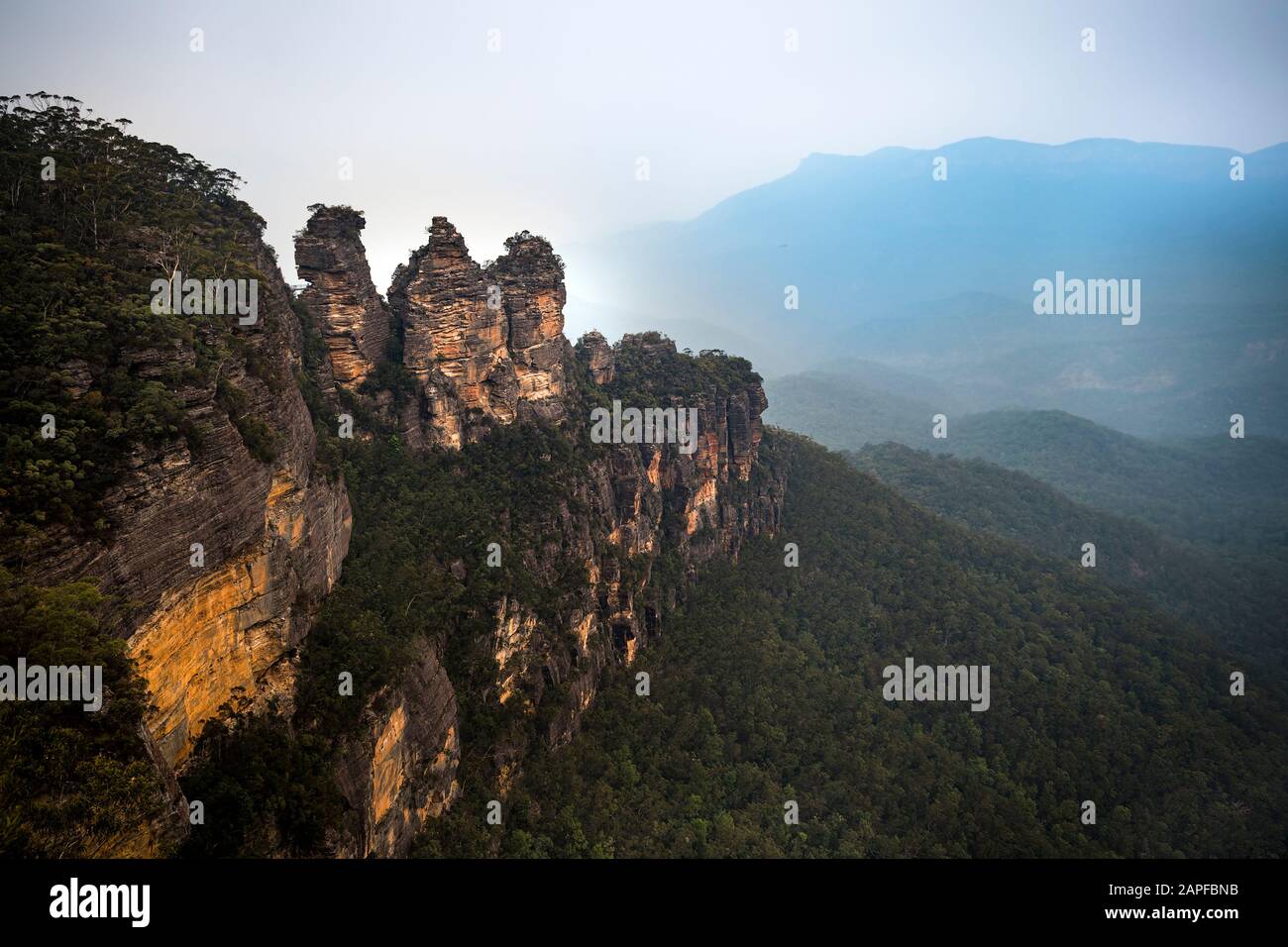 Blue mountains landscape hi-res stock photography and images - Alamy