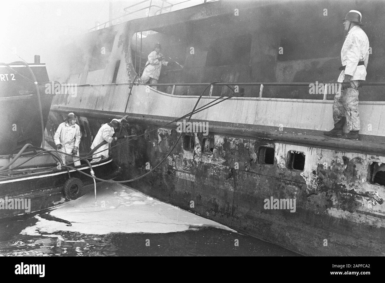 Fighting marine Black and White Stock Photos & Images - Alamy