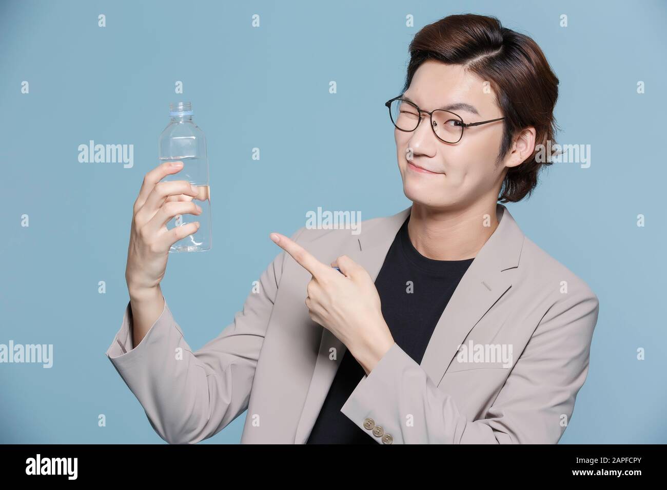 Asia bucket hi-res stock photography and images - Alamy