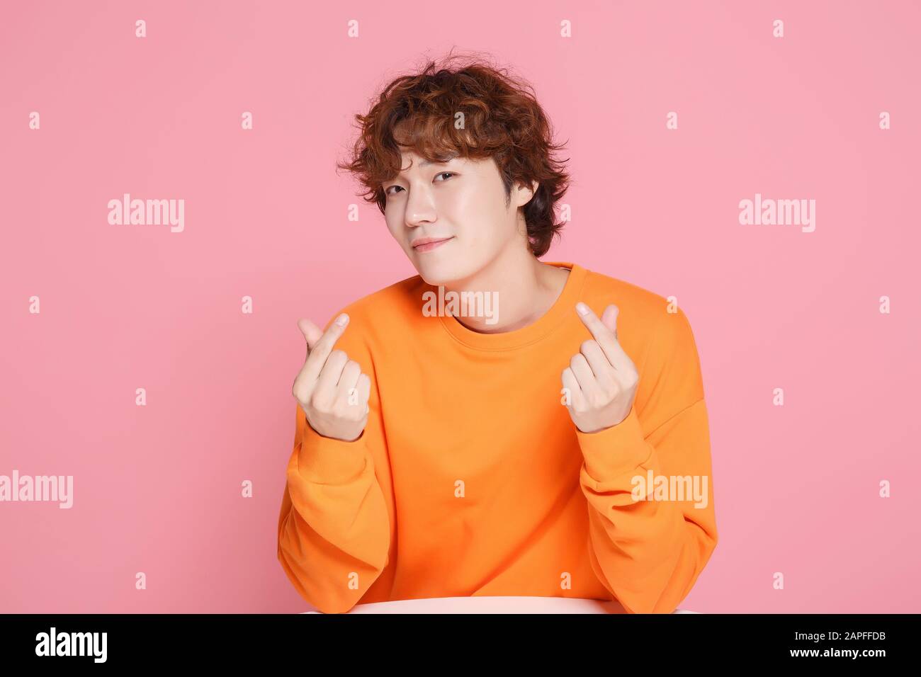 Kawaii heart hi-res stock photography and images - Alamy