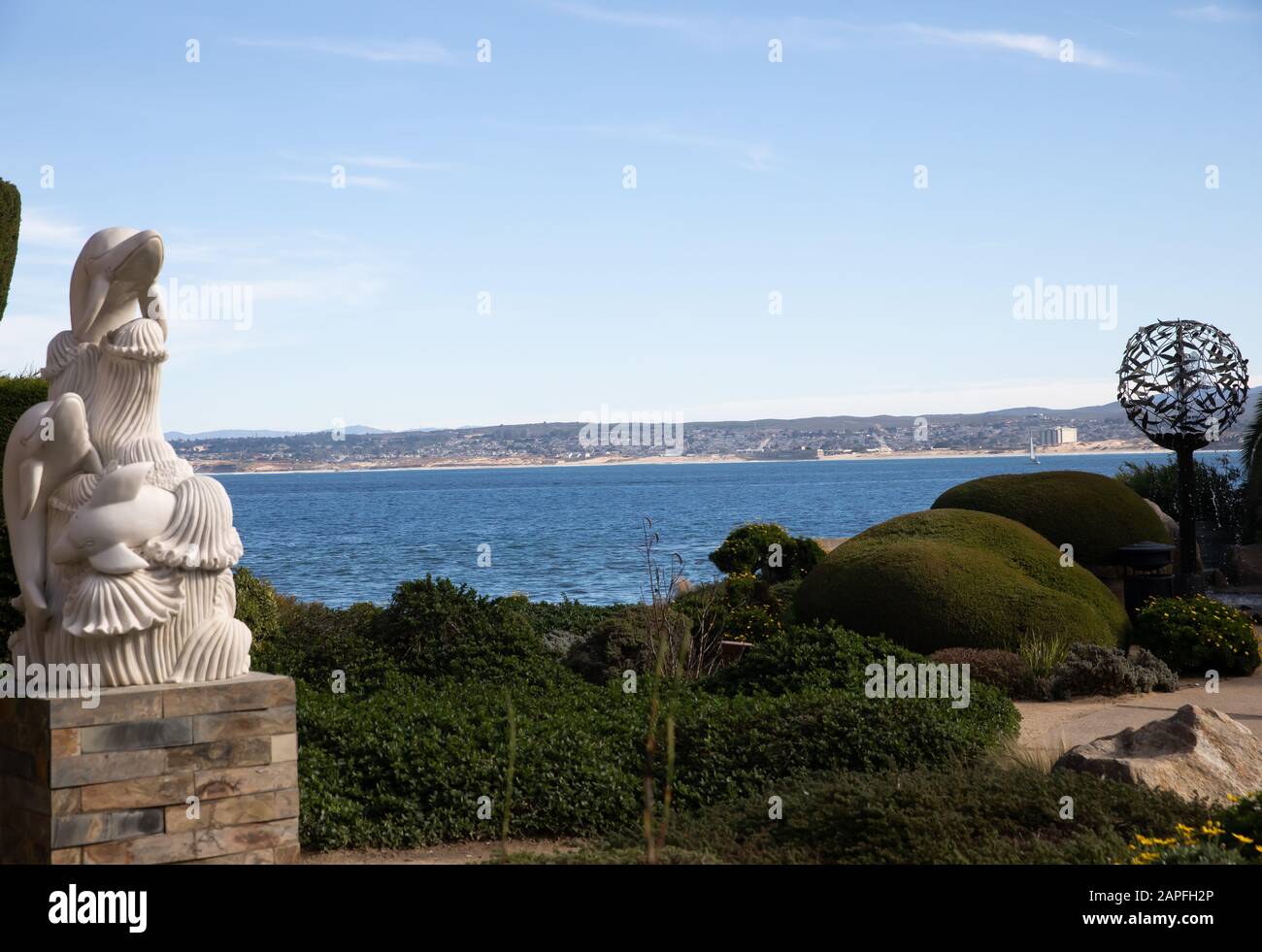 Monterey dolphin statue hi-res stock photography and images - Alamy