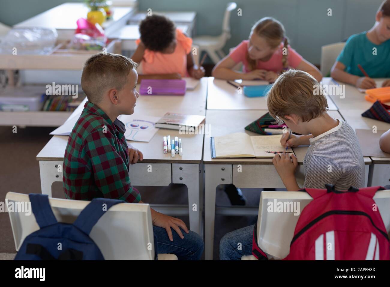 Desks hi-res stock photography and images - Alamy