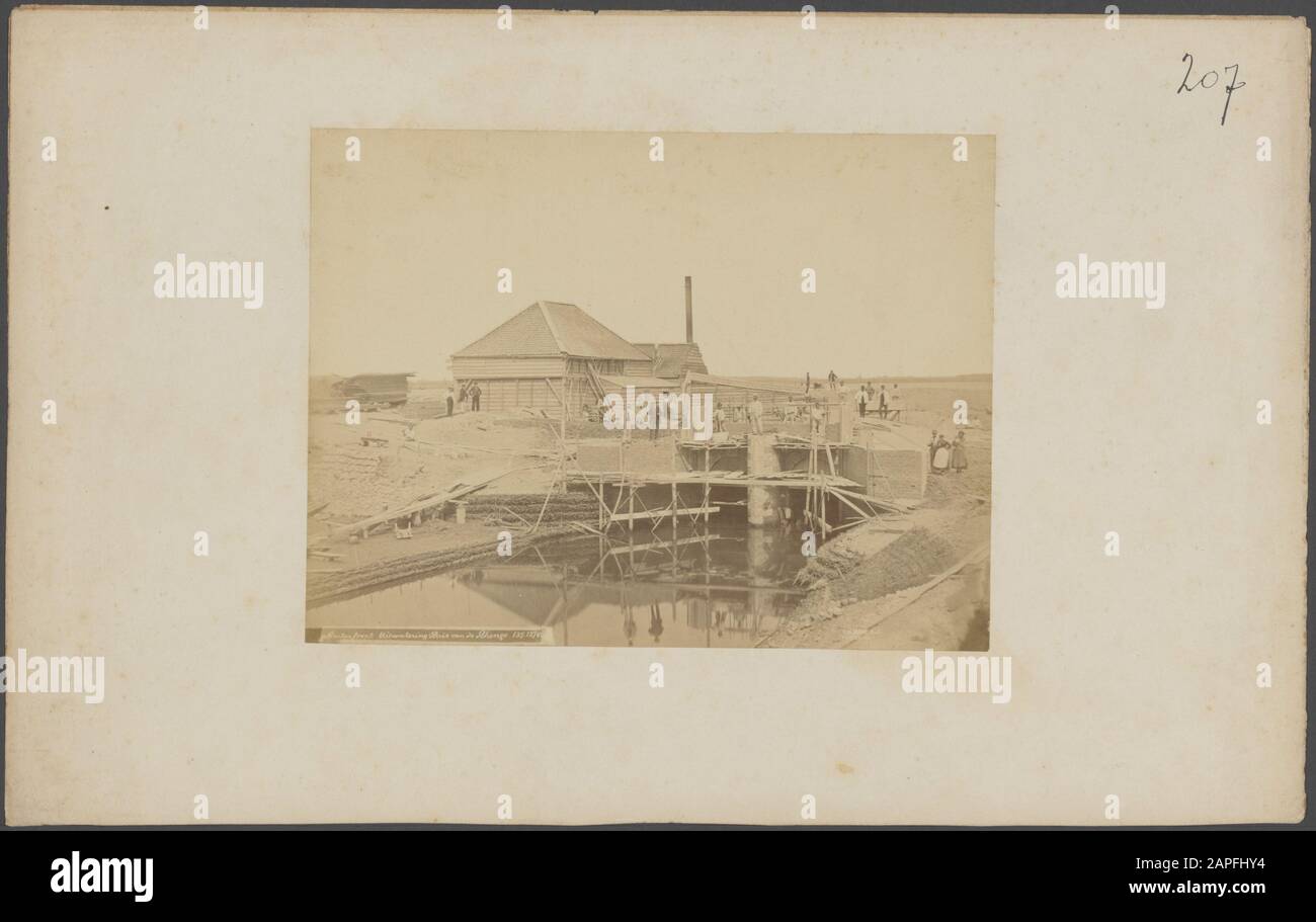 External front of the drainage of the lock in the Schengen; floodgates ...