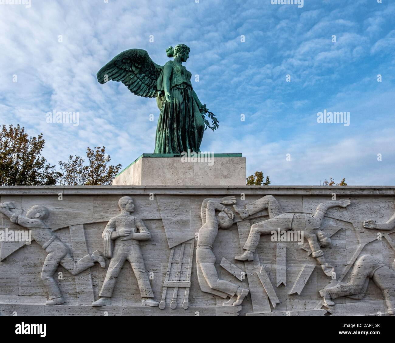 Monument to Mariners 1928 by Svend Rathsack and Ivar Bentsen ...