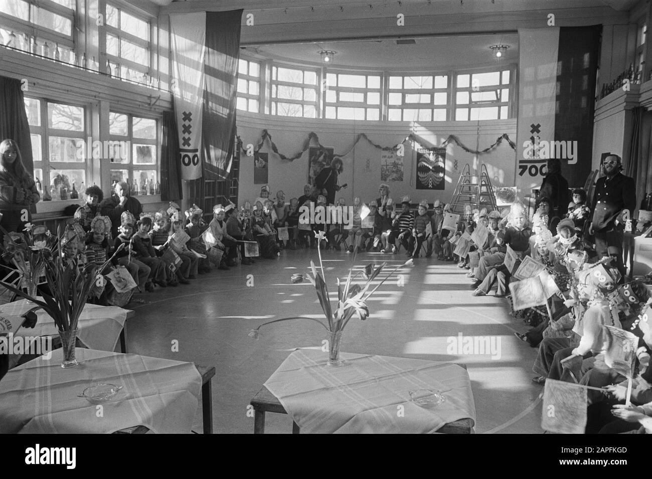 1975 school book hi-res stock photography and images - Alamy