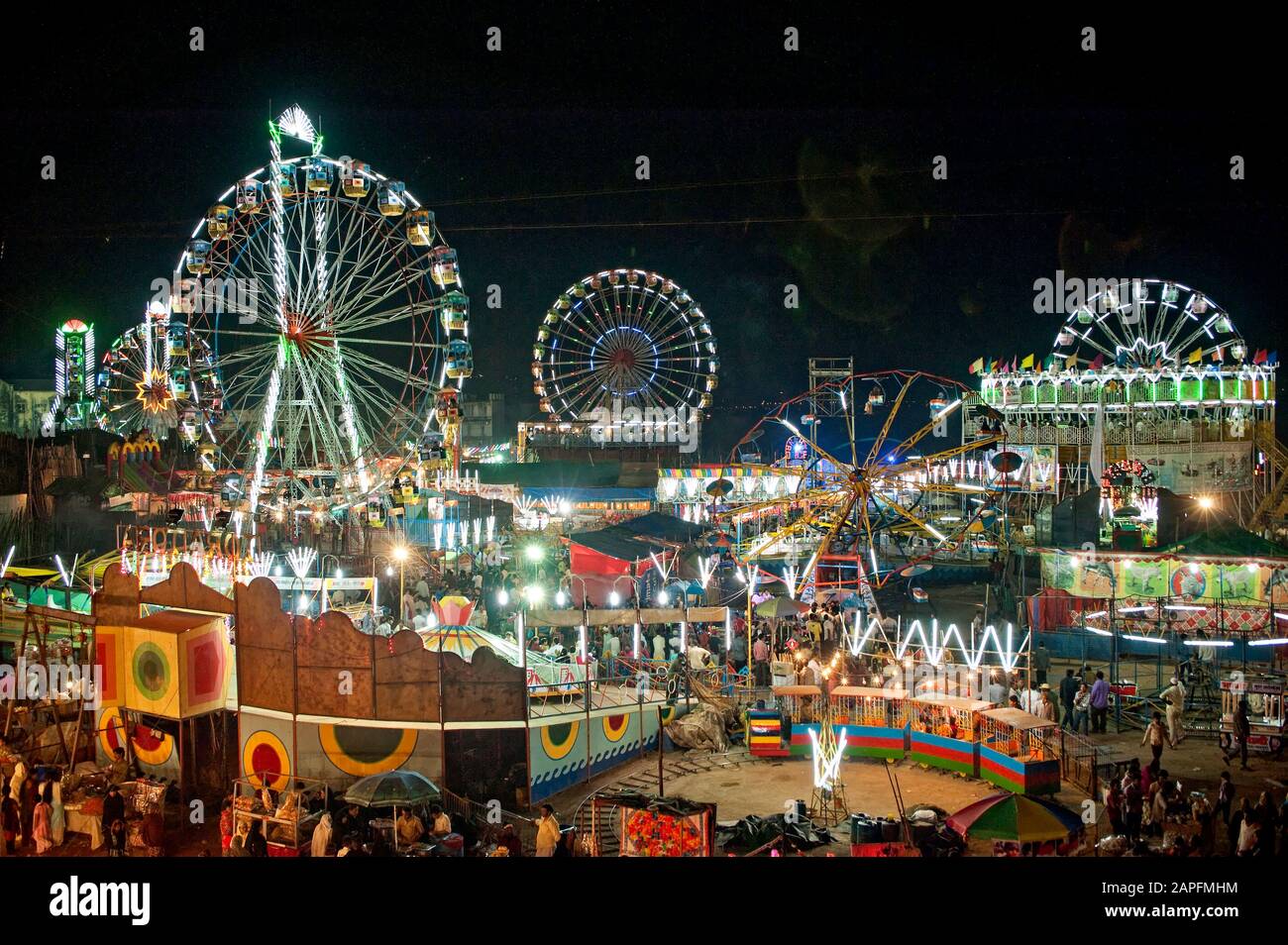 Mahim beach hi-res stock photography and images - Alamy