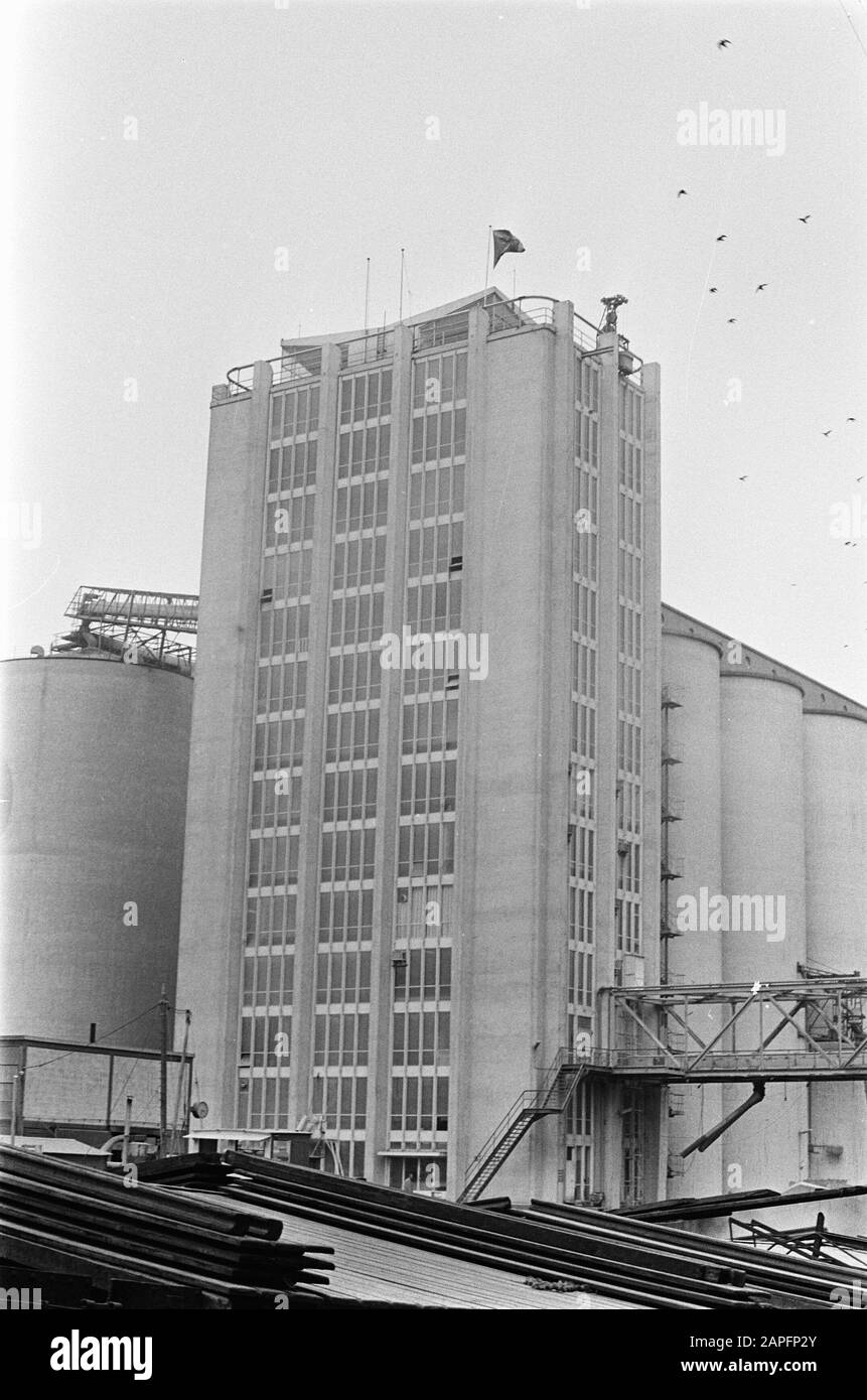 Mayor samkalden opened new building hi-res stock photography and images ...