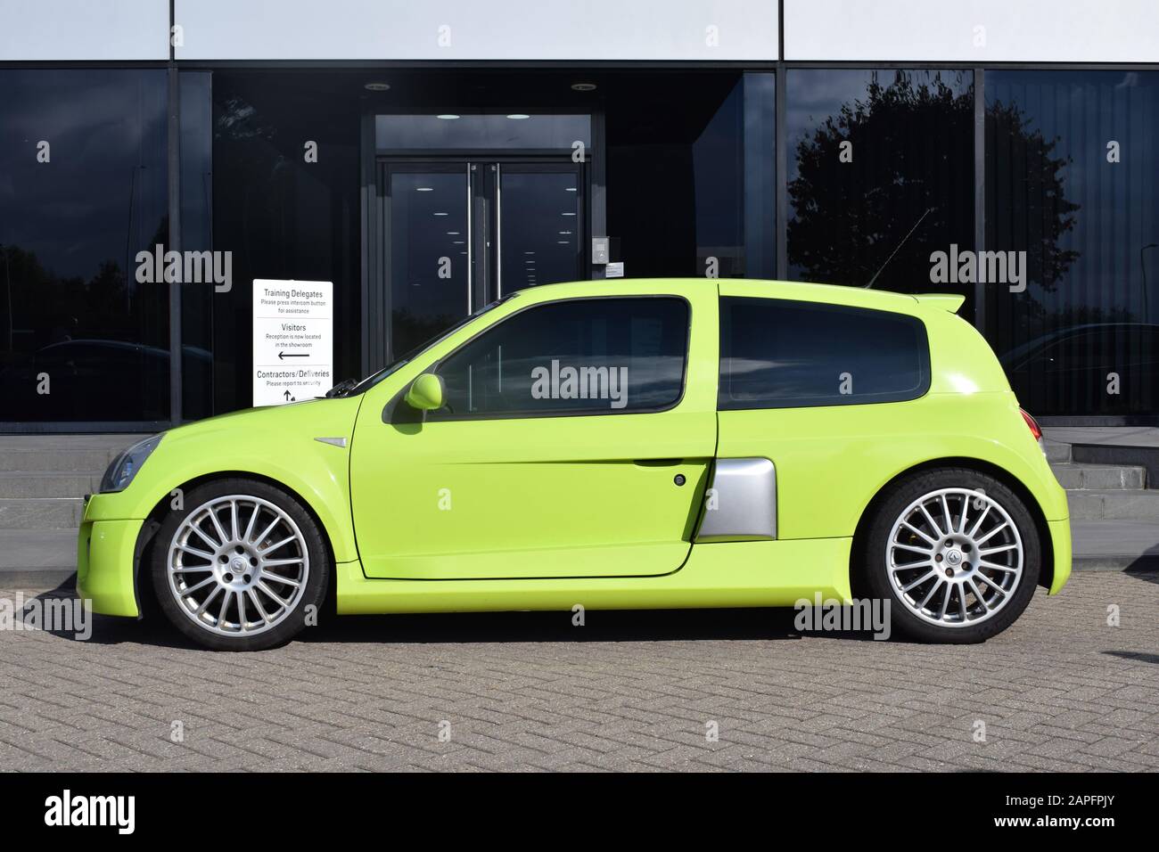Renault clio v6 hi-res stock photography and images - Alamy